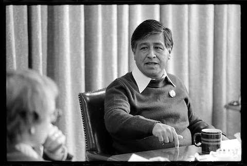 interview-with-cesar-chavez-4201979-chavez-talking-and-pointing ...